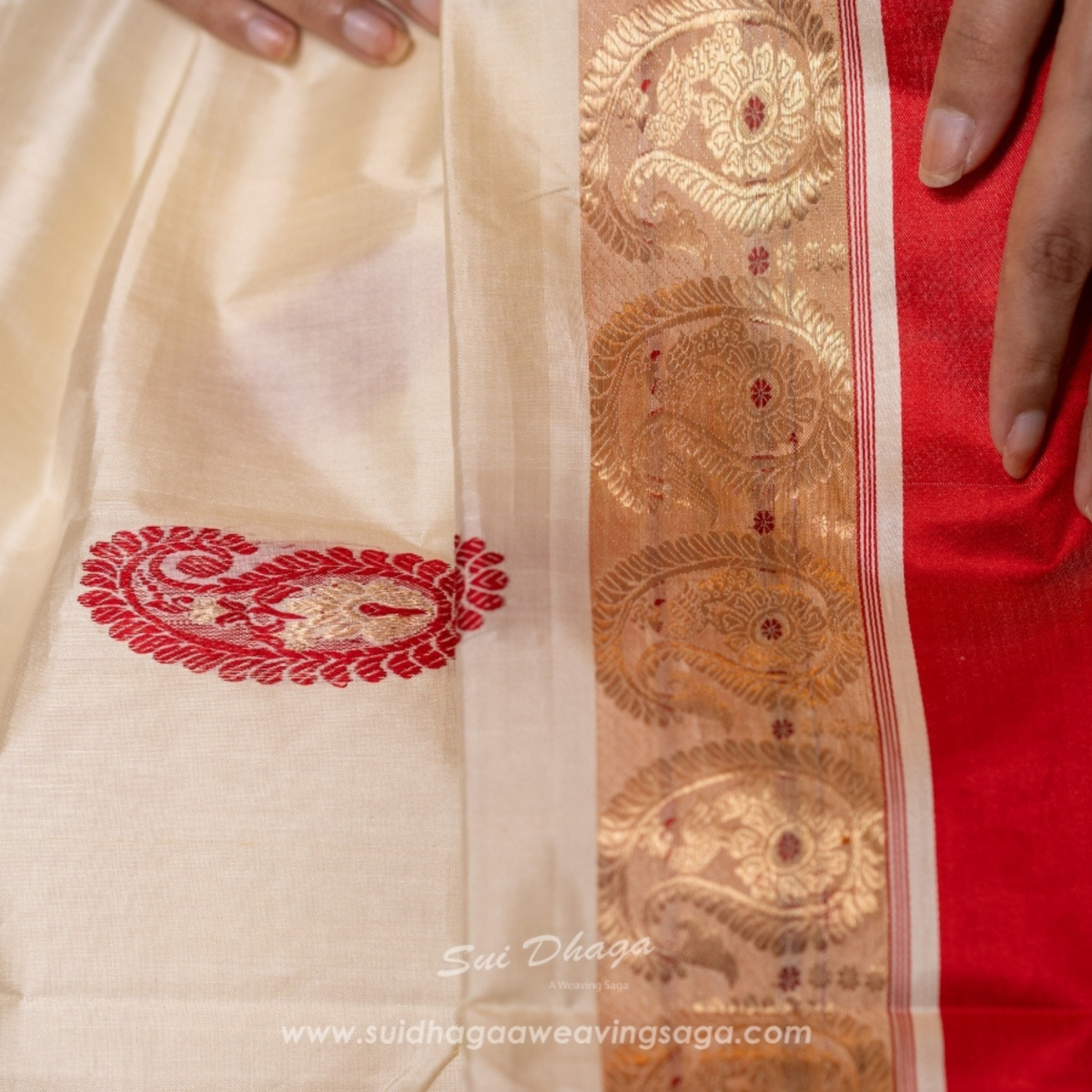 Garod Red Border Pure Silk Saree – Sui Dhaga